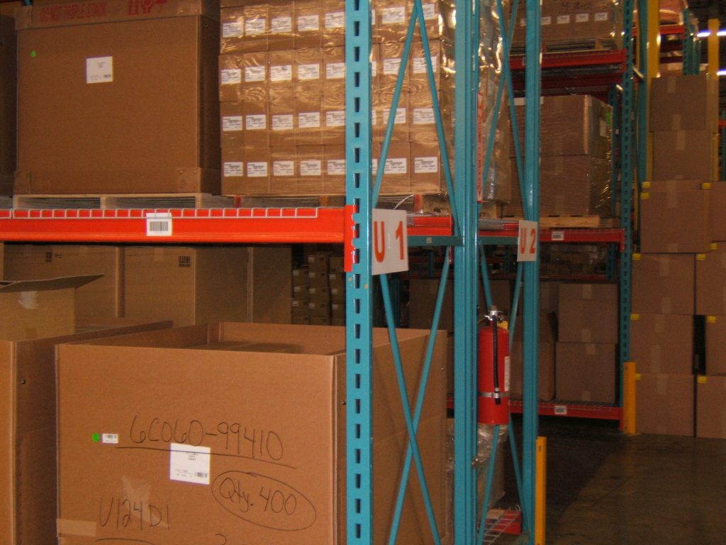 Keystone Style Pallet Racks - Conveyer & Caster